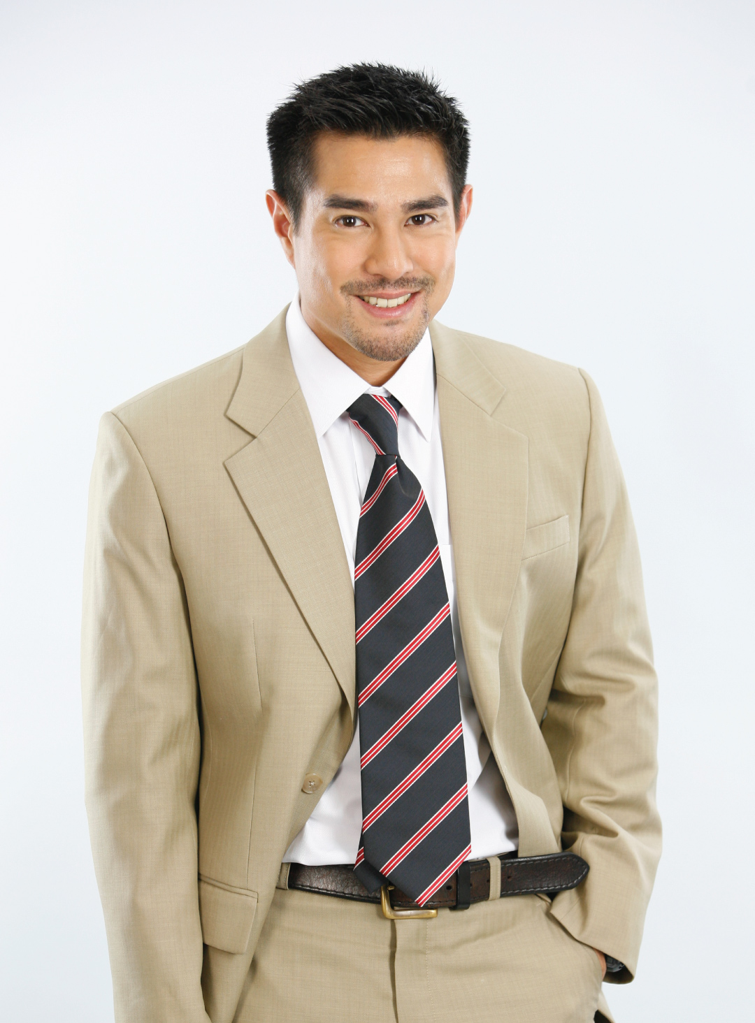 Dr. Yuth Thongcharoen